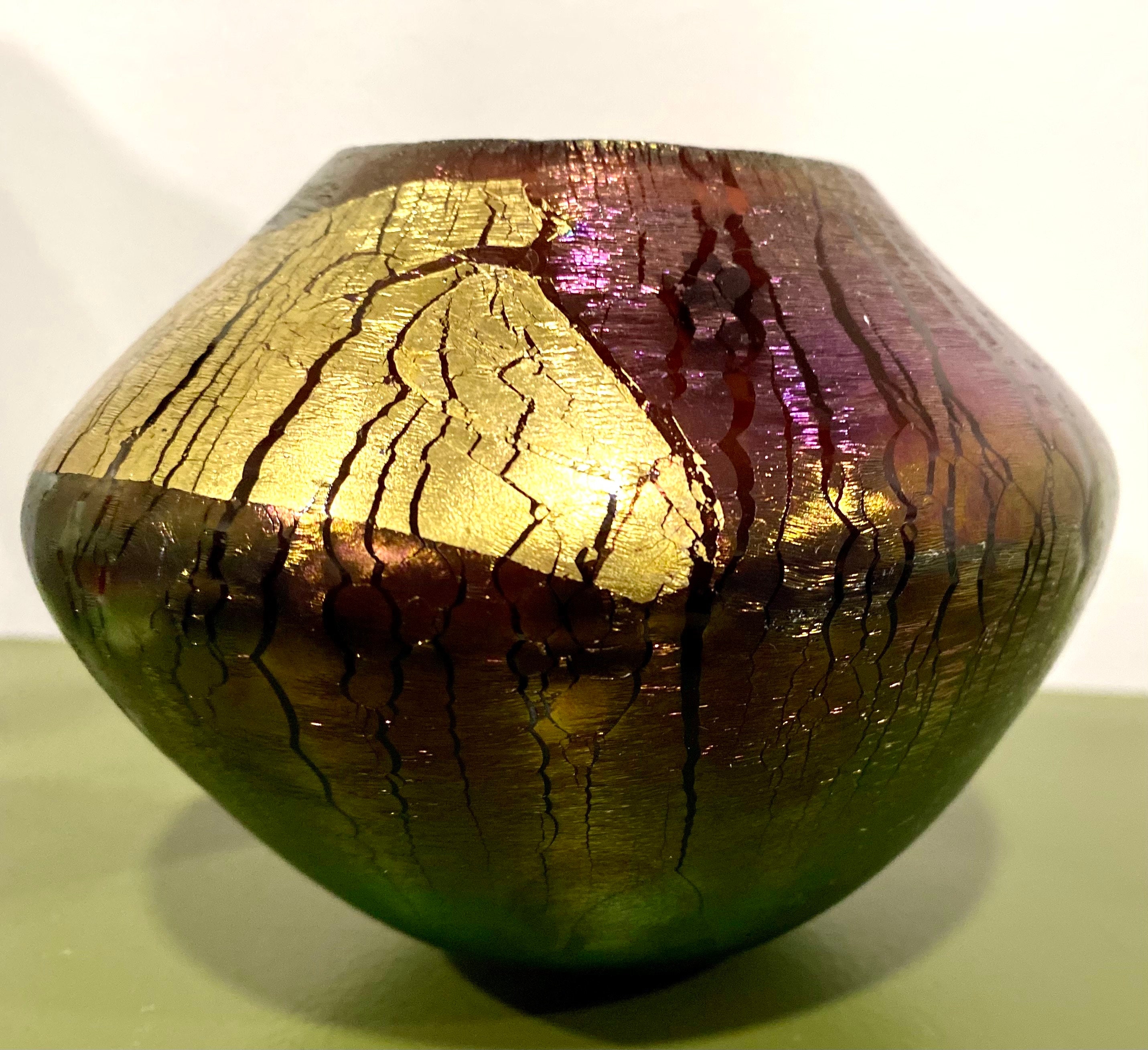 1989 Robert Eickholt Iridescent Gold Foil Stretched Glass Signed Vase ...
