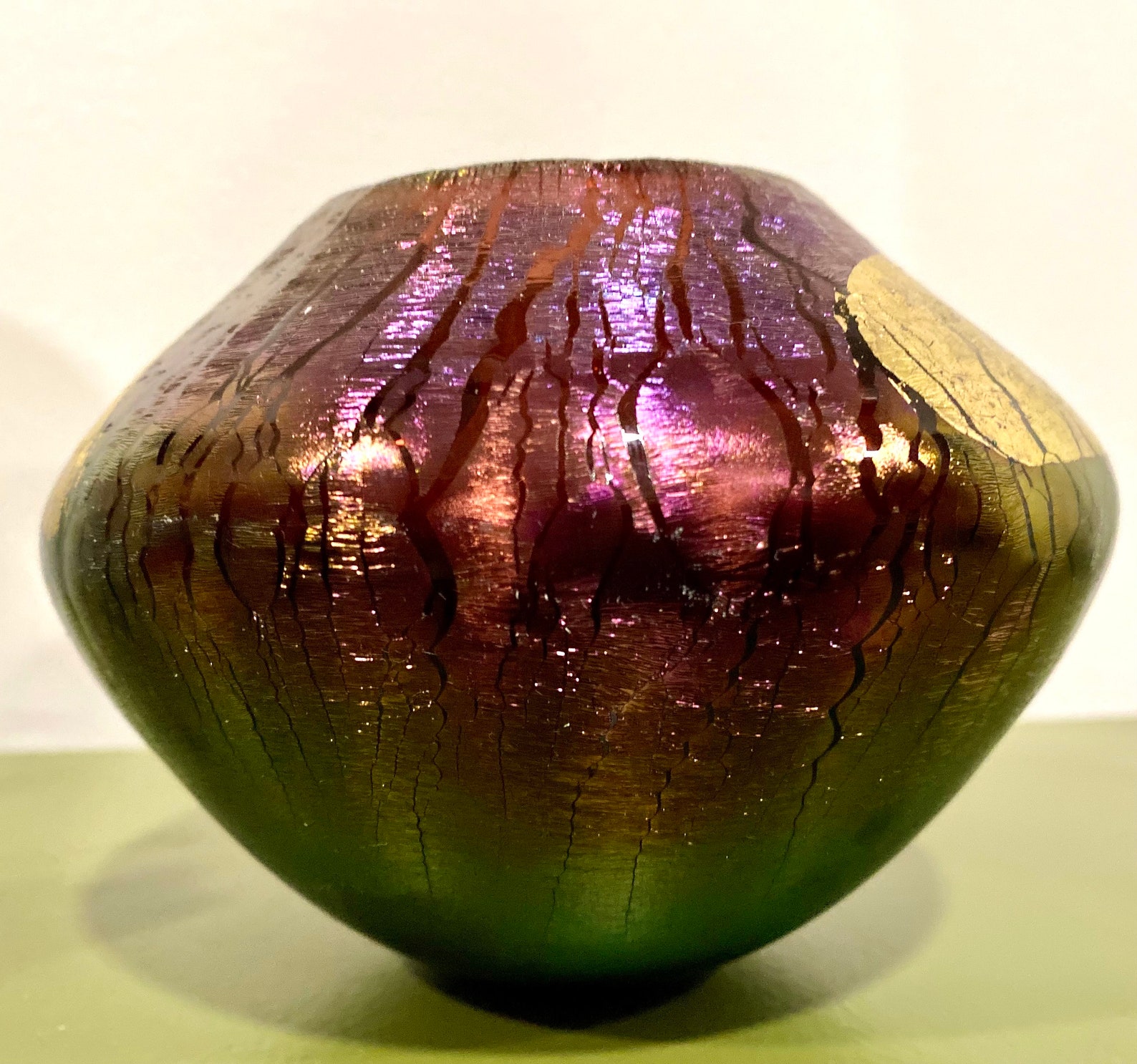 1989 Robert Eickholt Iridescent Gold Foil Stretched Glass Signed Vase ...