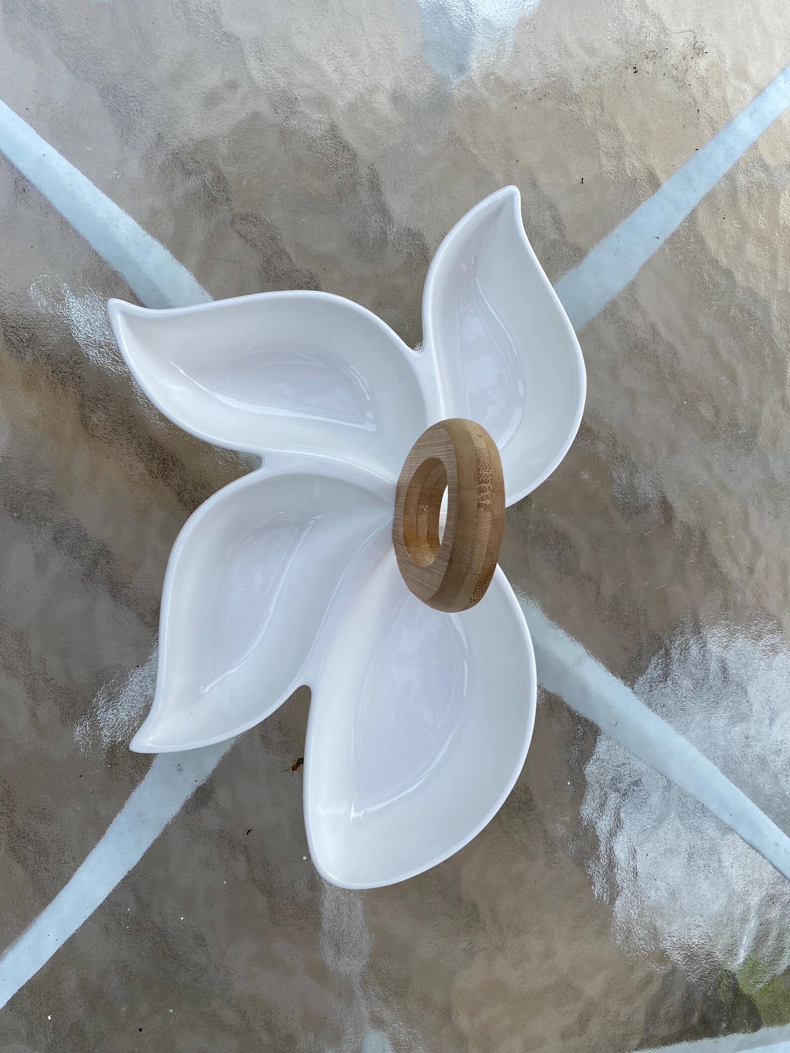 Brandani Italian Octopus Leaf White Porcelain Bamboo Serving Dish ...