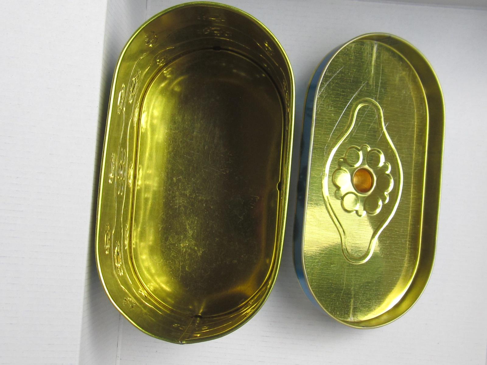 Vintage Oval Tin Blue Pinstriped With Daisies - Etsy