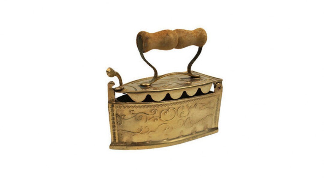 Brass Coal Iron Vintage Charcoal Iron, Retro Old Clothes Iron With ...