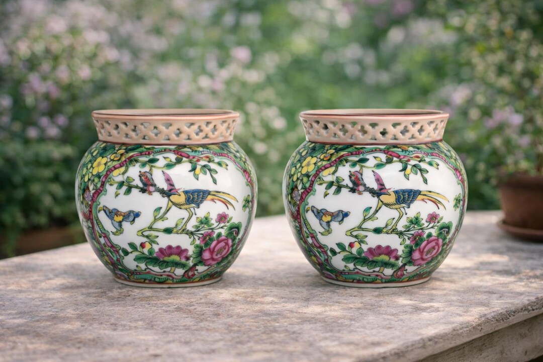 2 Chinese Porcelain Planters, Ceramic Jardiniere Chinese Hand Painted ...