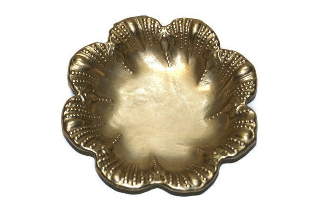 Vintage Brass Dish, Vintage Brass Flower Shape Bowl, Handwerk Gilde ...