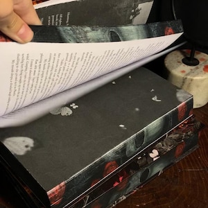 Haunting Adeline Hunting Adeline Book Edges Painted Fore-edge Zade ...