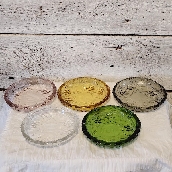Vintage Glass Plates - Etsy