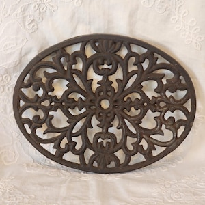 Vintage Cast Iron Oval Trivet, Fenehc Filigree Design, Hot Plate, Wall ...