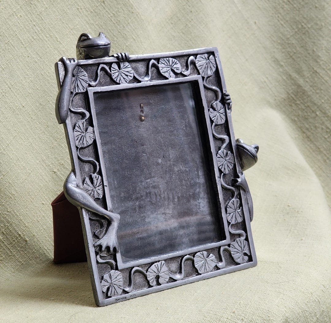Vintage 1978 Pewter Cast Picture Frame, Two Frogs With Lily Pads Photo ...