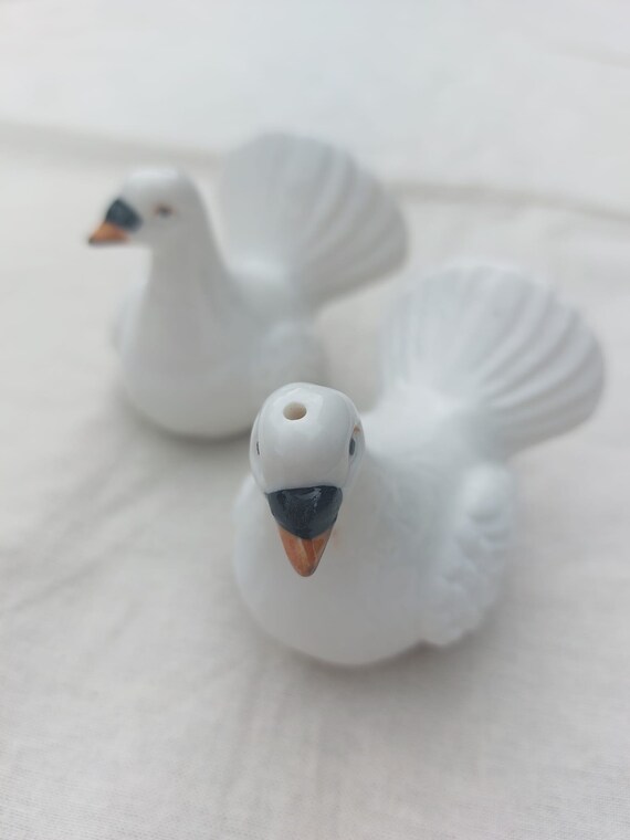 Dove Salt and Pepper Shaker White Dove Bird Shaped Salt and Pepper Shakers Vintage Unique Dining Tableware Etsy