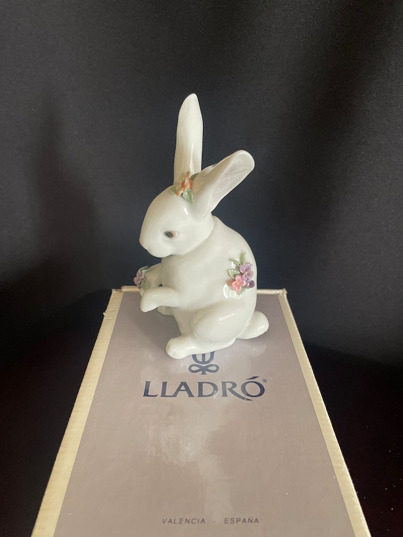 LLADRO PORCELAIN. Figurine. Little Sitting Rabbit With Flowers. - Etsy
