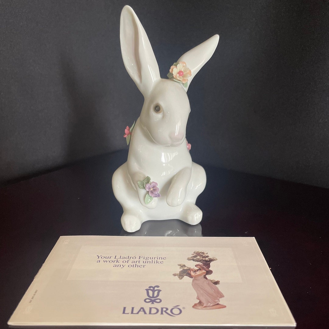 LLADRO PORCELAIN. Figurine. Little Sitting Rabbit With Flowers. - Etsy
