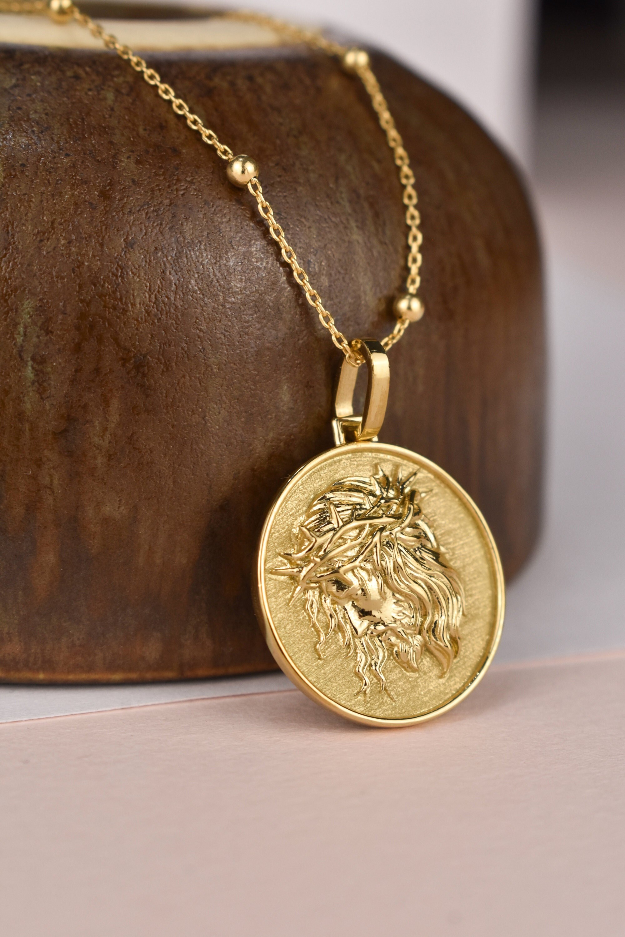14K Gold Holy Icon of Jesus Christ Necklace, Jesus Face Pendant ...