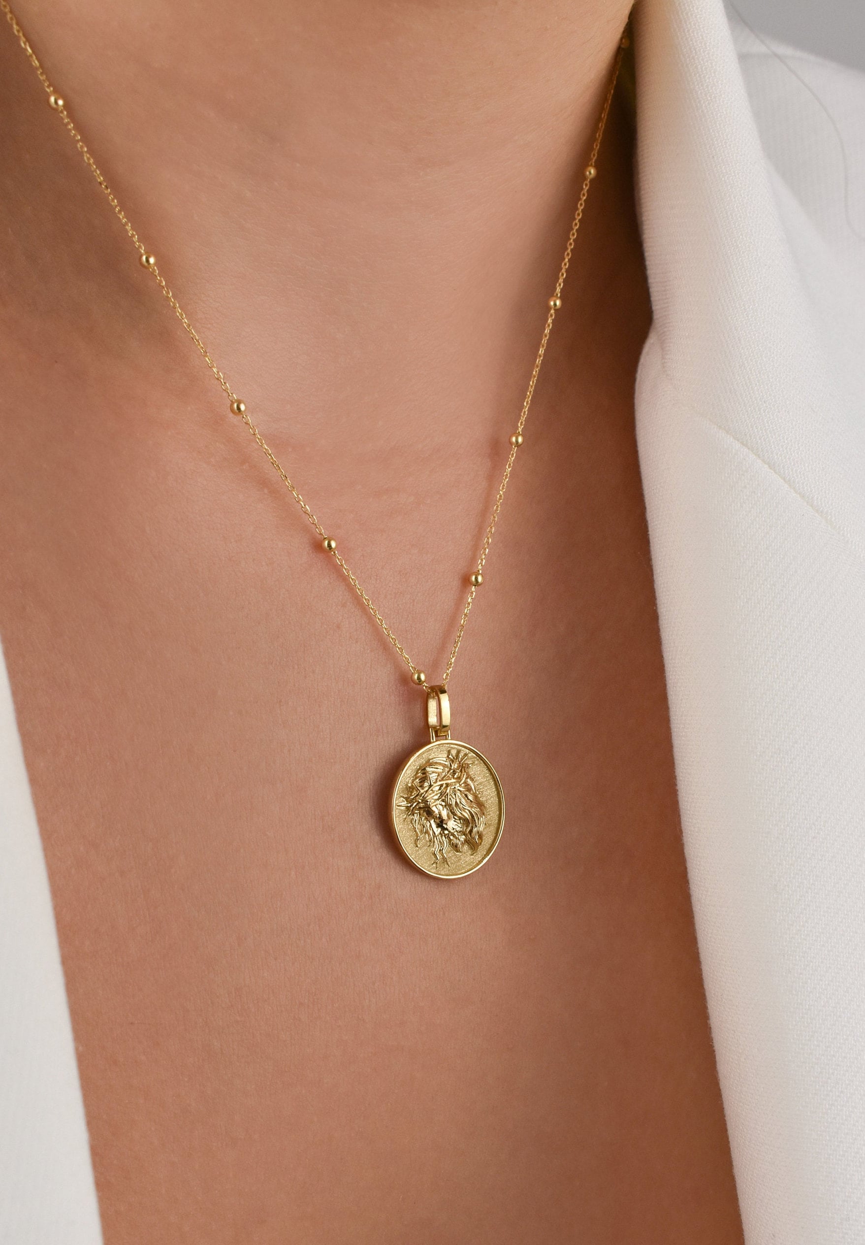 14K Gold Holy Icon of Jesus Christ Necklace, Jesus Face Pendant ...