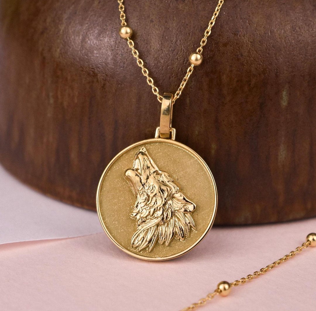 14K Gold Howling Wolf Necklace for Women, Personalized Wolf Pendant ...