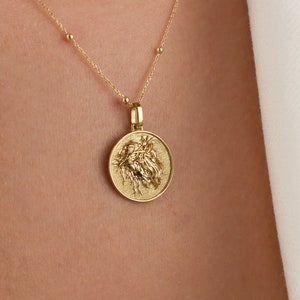 14K Gold Holy Icon of Jesus Christ Necklace, Jesus Face Pendant ...