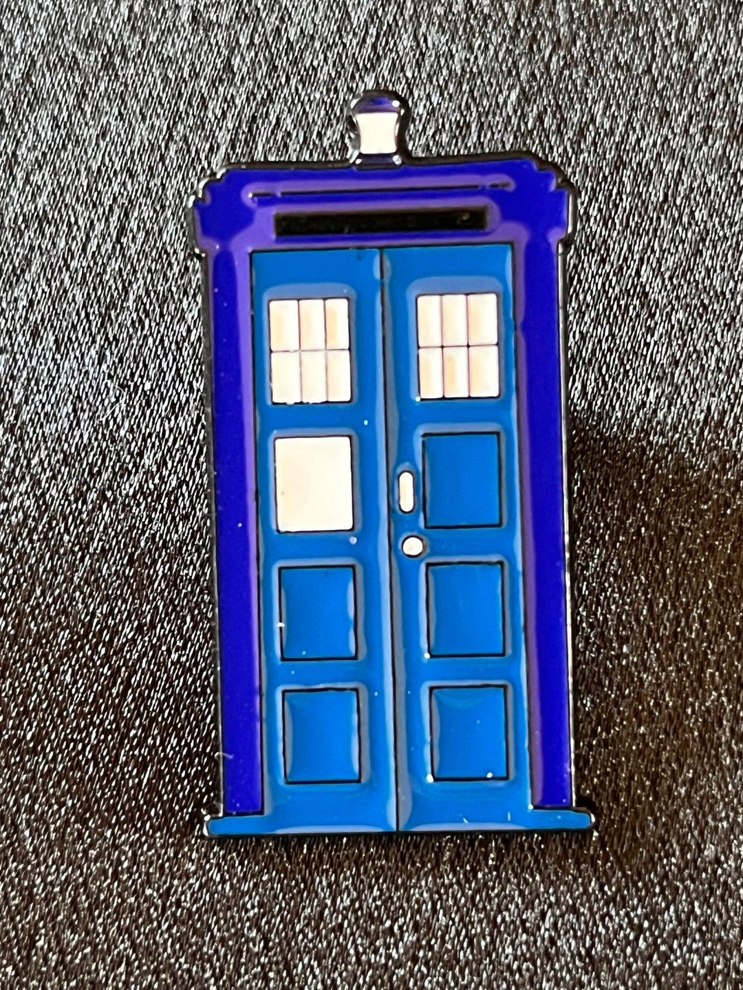 Doctor Who the TARDIS Enamel Pin / Badge / Brooch - Etsy