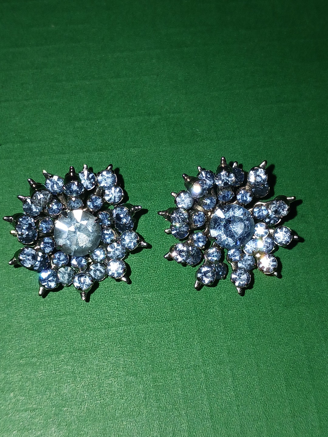 Vintage Small Scatter Pins With Baby Blue Stones - Etsy