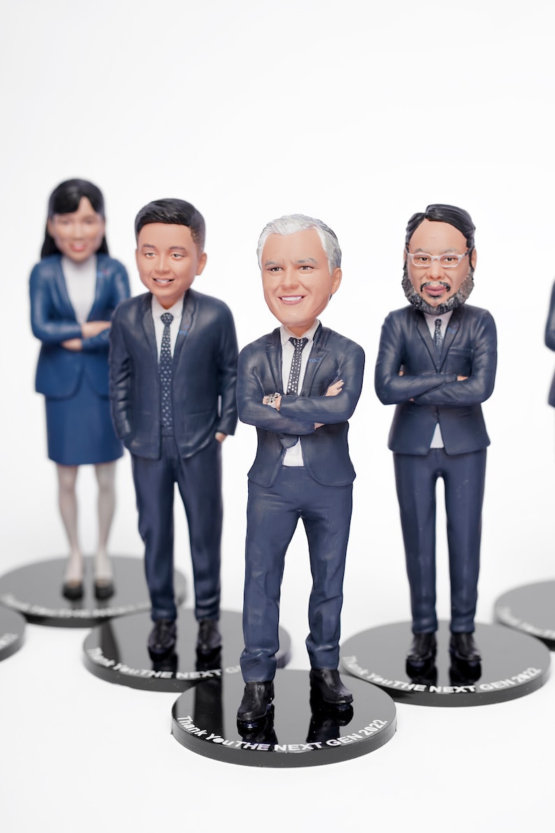 Custom Bobbleheads: Man in the Business Bobbleheads for Boss ...