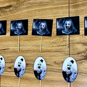 The Killer Clown Horror Slasher Movie Serial Killer and Pale Face Girl ...