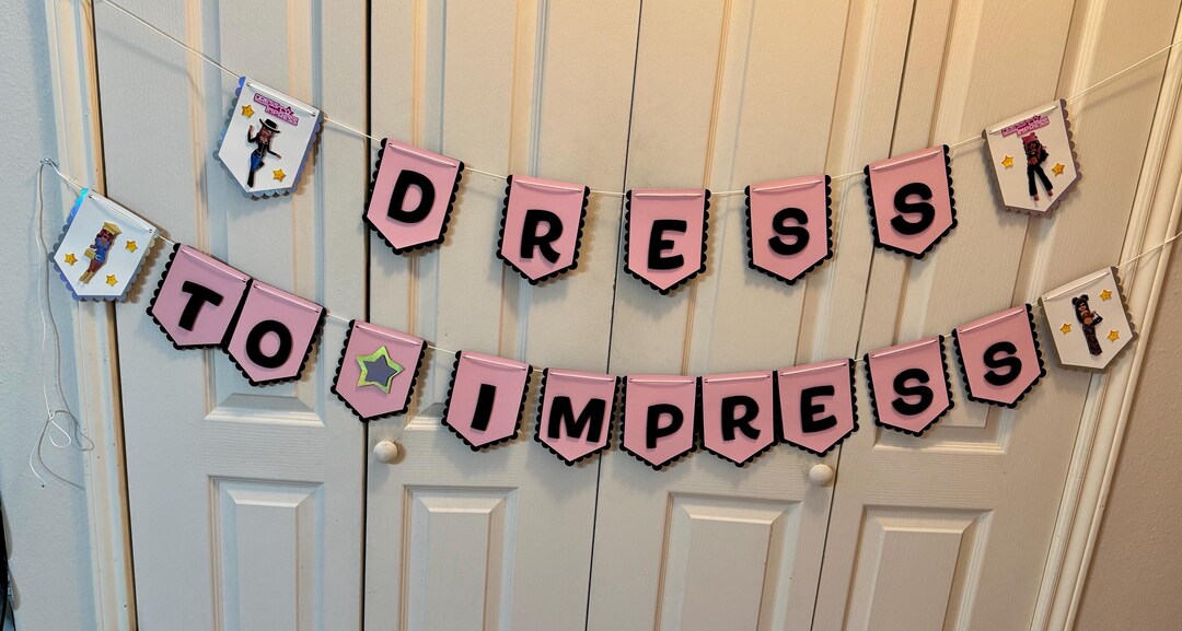 Dress to Impress Roblox Girl Custom Cardstock Birthday Banner - Etsy