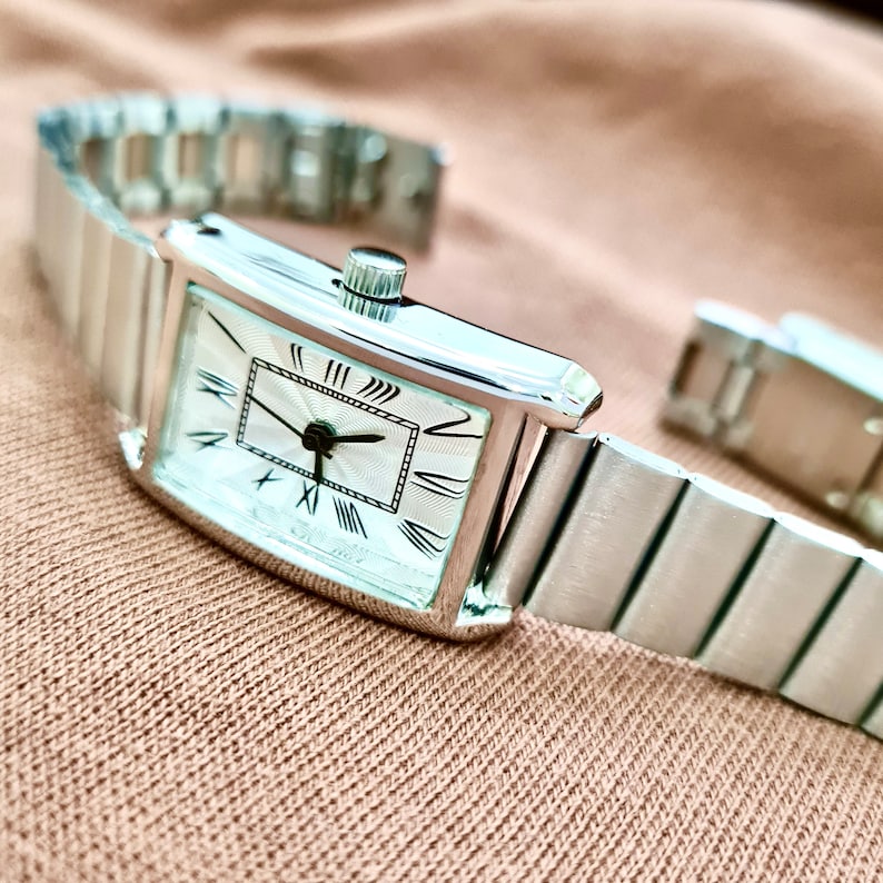 Woman Wrist Watch, Silver Colour Watch, Roman Numeral Dial, Rectangle ...