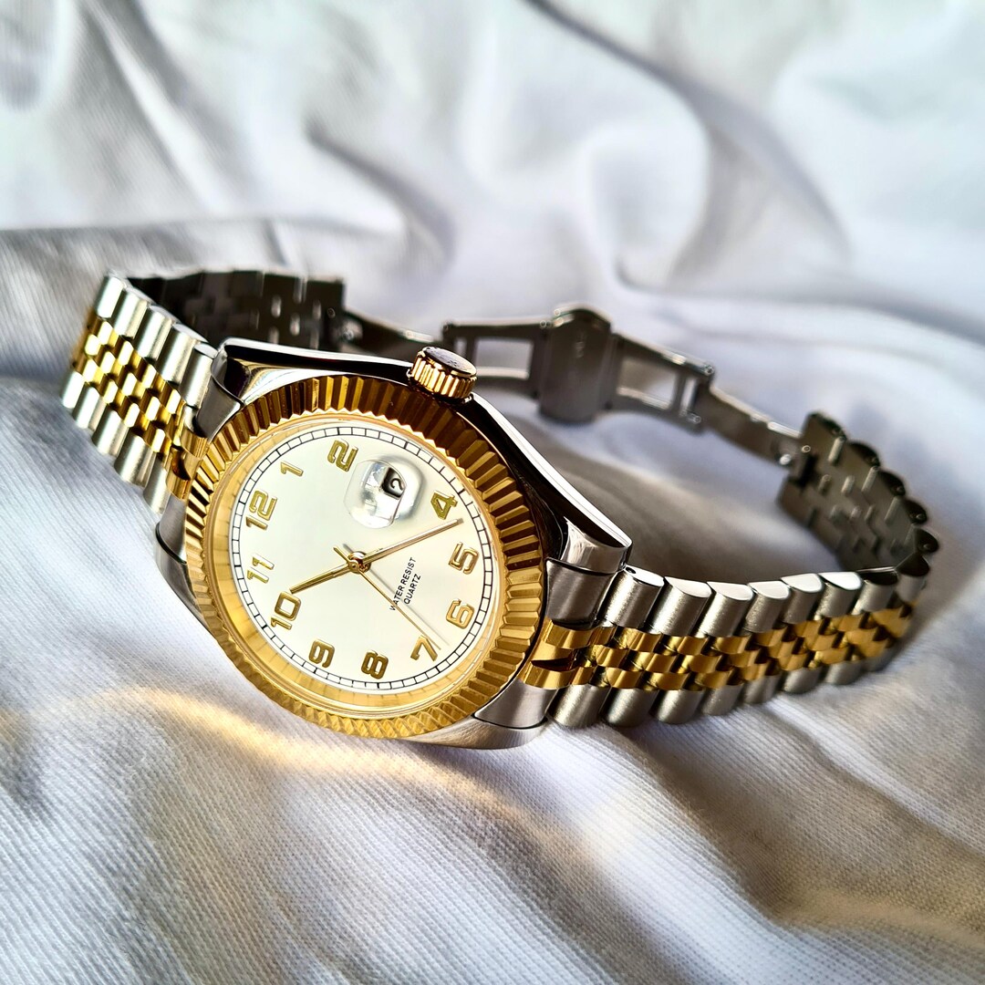 Unisex Wrist Watch, Gold and Silver Colour, Watch With Calendar, Glass ...