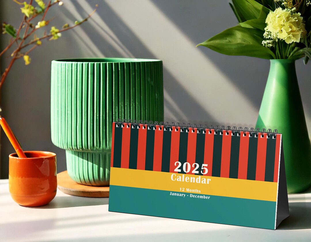 Desk Calendar Colorful Stripes, 2025 Desktop Calendar for New Year's ...