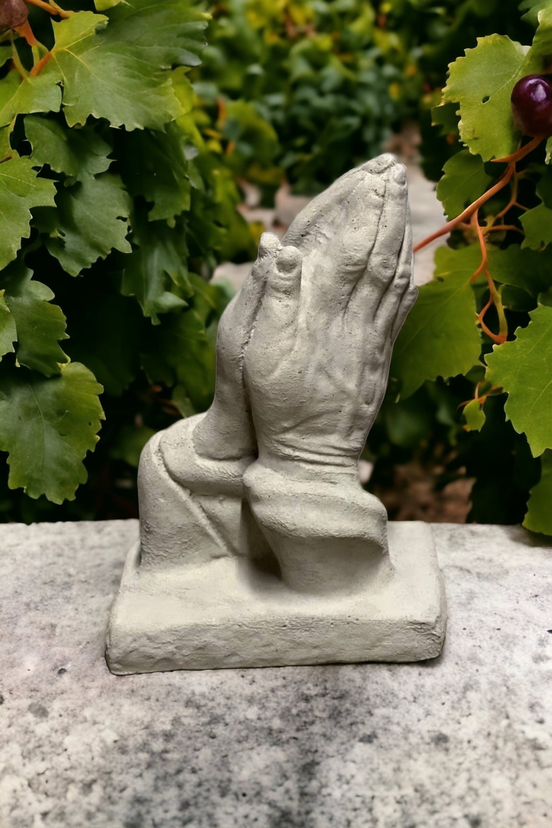 Garden Praying Hands Figure Religious Statue for Home Concrete Two Hand ...