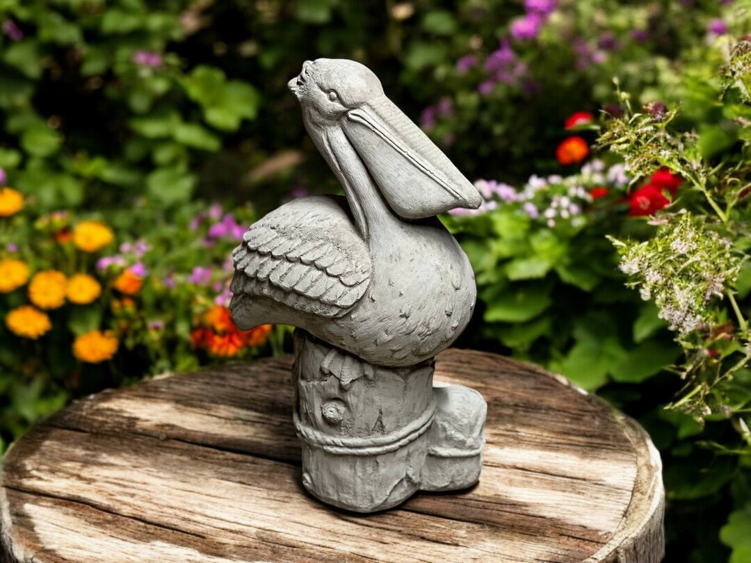 Concrete Pelican Bird Figure Outdoor Wild Bird on Post Statue Garden ...