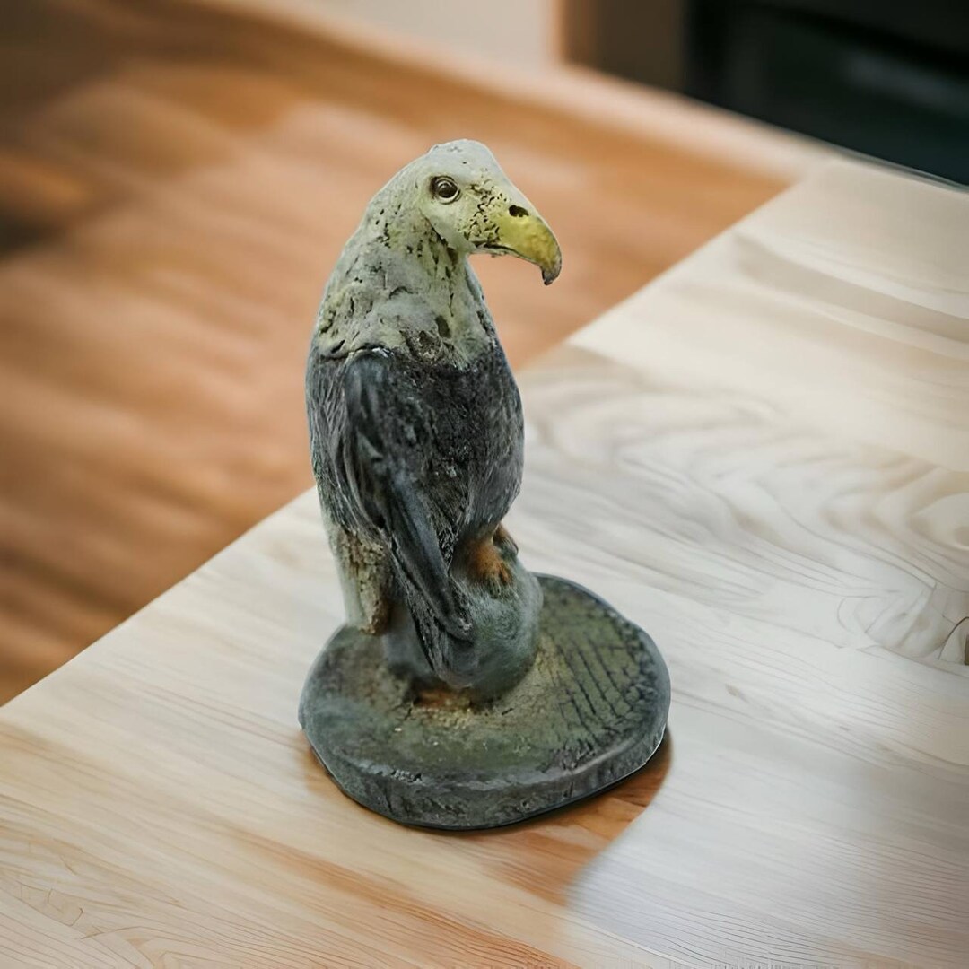 Ceramic Eagle Sculpture Animal Miniature Sculpture Stylish Ceramic ...