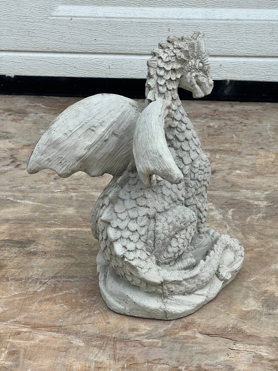 Concrete Dragon Statue Sitting Dragon Figurine Outdoor or Indoor Garden ...