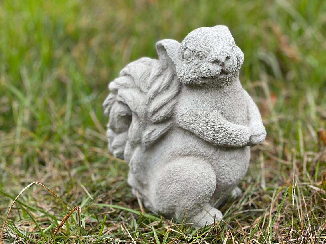 Concrete Squirrel Sculpture Lawn Squirrel Stone Statue Cement Animal ...