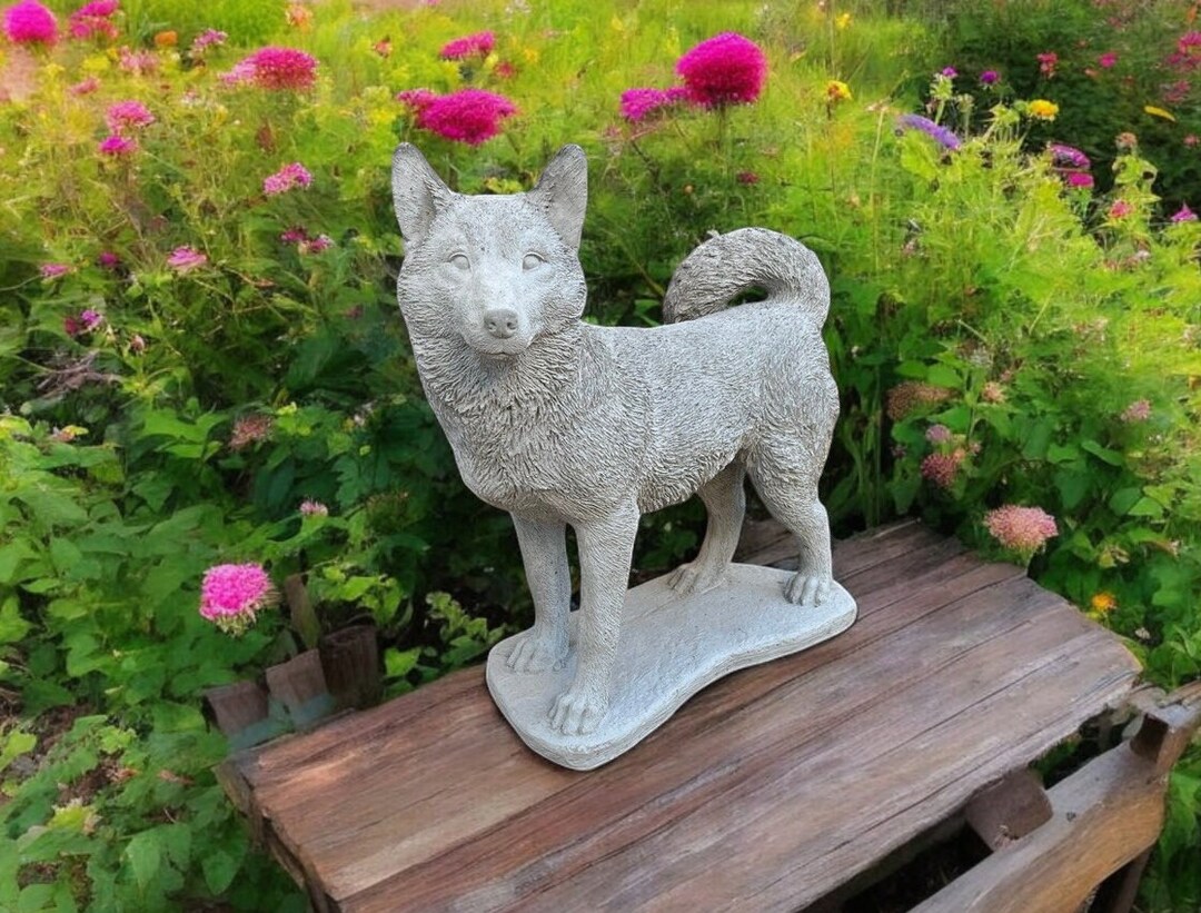Large Siberian Husky on Base Sculpture Concrete Backyard Dog Figure ...
