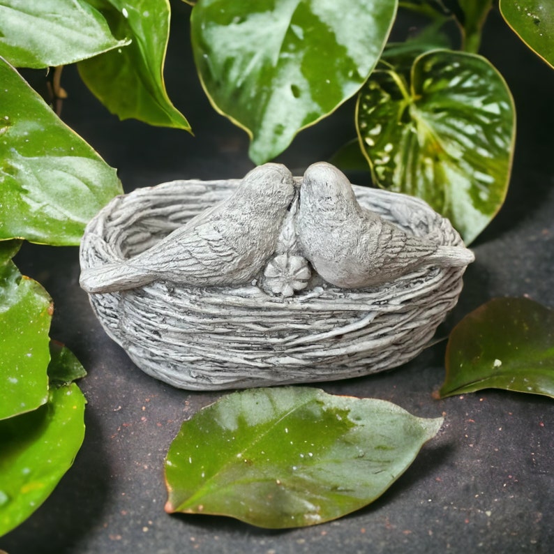 Cement Birds on Nest With Eggs Figurine Concrete Yard Birds Decoration ...