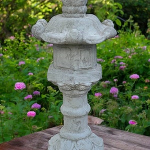Stone Oriental Lantern Figure Garden One Piece Pagoda Statue Concrete ...