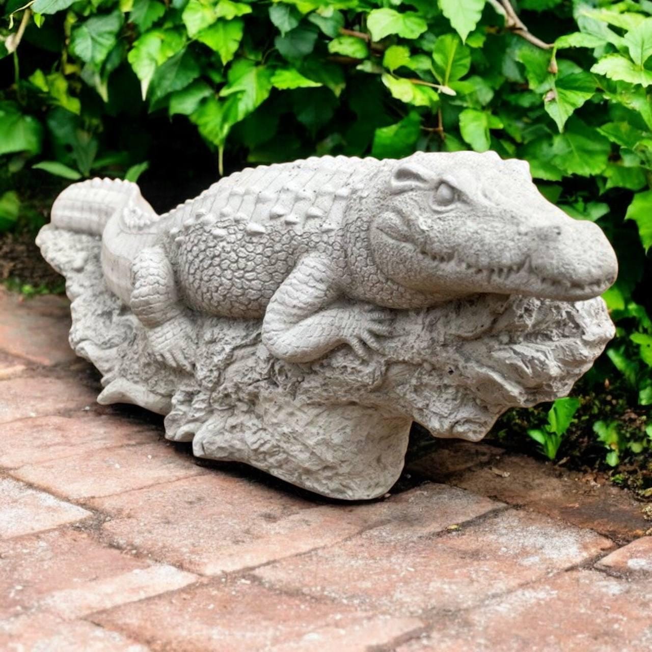 Concrete Alligator Sculpture Stone Animal Figure Alligator on Branch ...