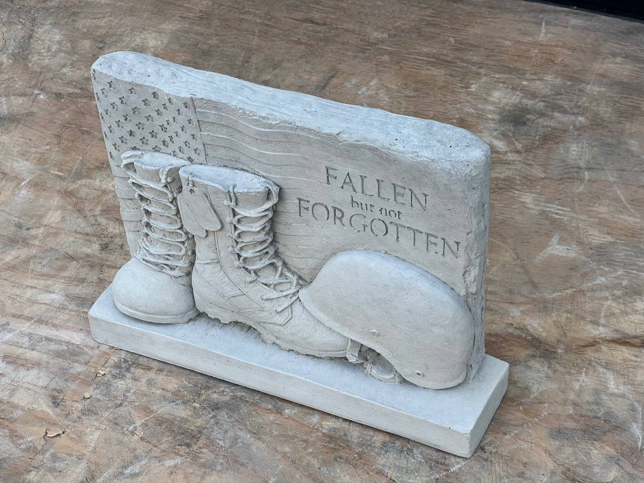 Soldier Memorial Statue Concrete Fallen but Not Forgotten Sculpture ...