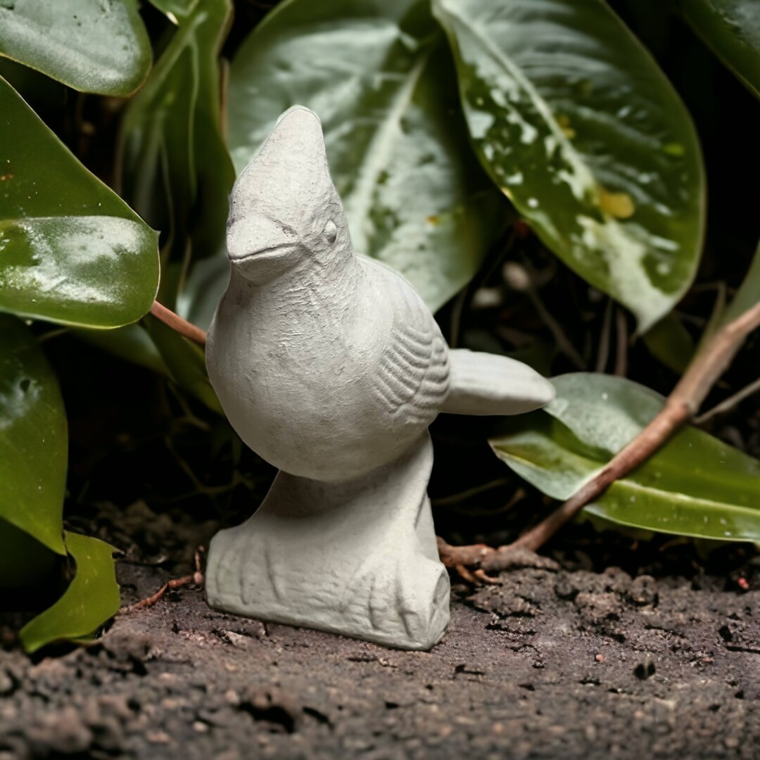 Concrete Bird Sitting on Stump Figure Detailed Wild Cardinal Bird ...