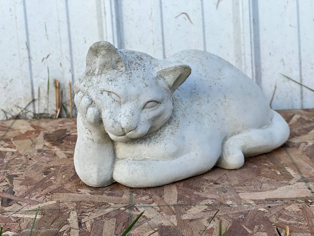 The Thinker Cat Figure Concrete Laying Kitty Sculpture Pet Memorial ...