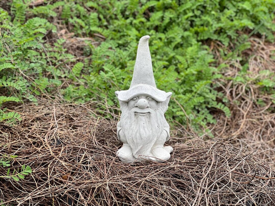 Garden Gnome Figurine Concrete Gnome Decoration Realistic Troll ...