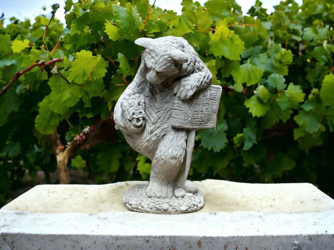 Stone Bear Wipe Your Paws Statue Wild Animal Figurine Massive Bear ...
