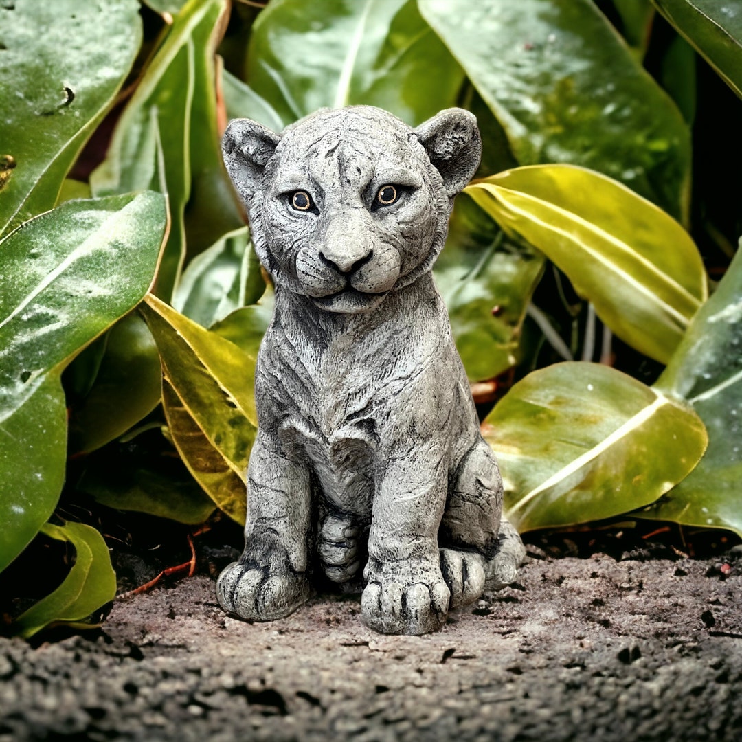 Yard Tiger Figure Sitting Stone Tiger Statue Outdoor Wild Animal ...