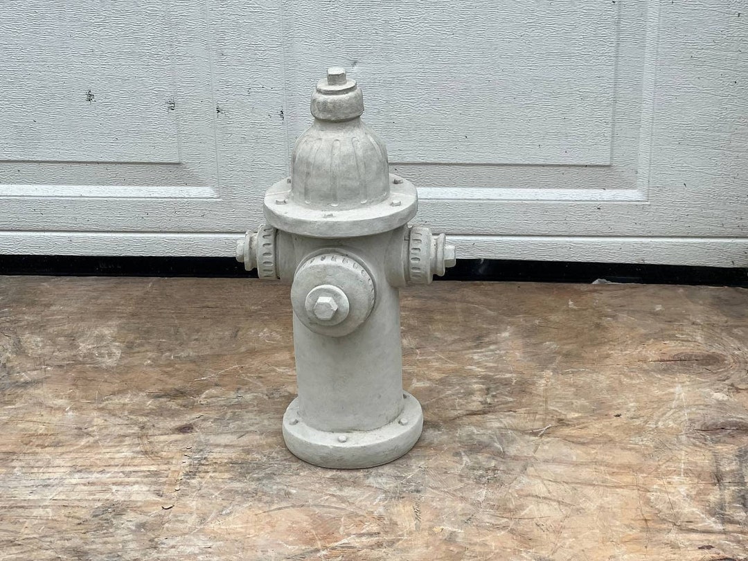 Fire Hydrant Statue Detailed Garden Hydrant Concrete Figure Stone Water ...