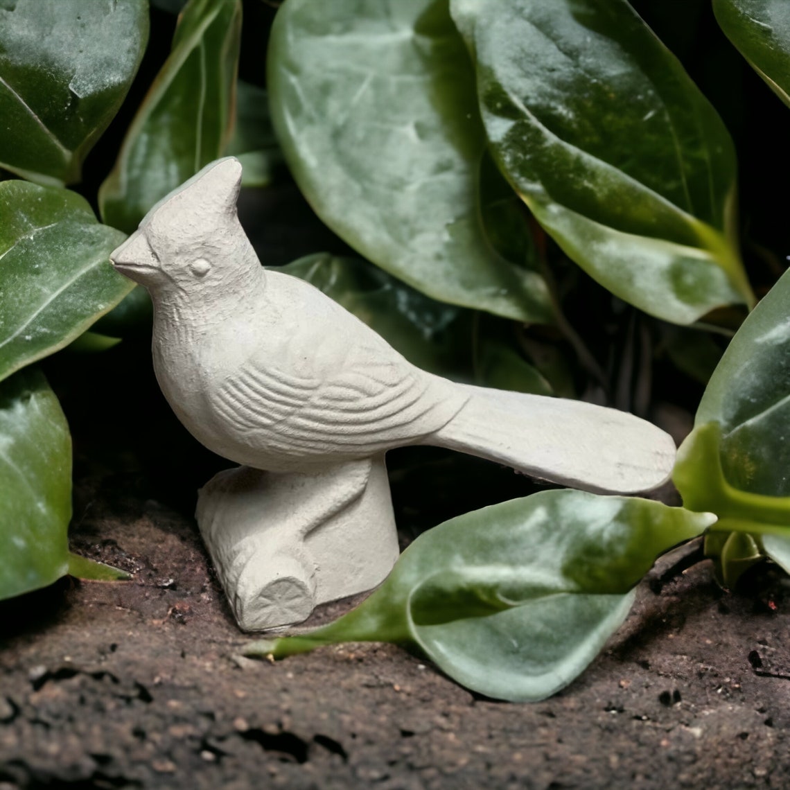Concrete Bird Sitting on Stump Figure Detailed Wild Cardinal Bird ...