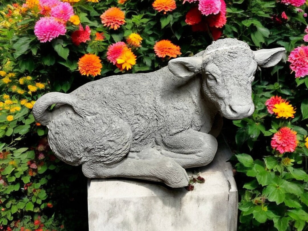 Detailed Laying Cow Figure Backyard Farm Calf Statue Concrete Outdoor ...
