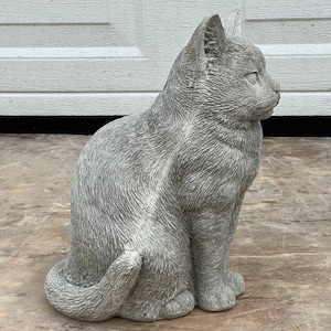 Sitting Cat Garden Statue Cat Figure Concrete Pet Memorial Figurine ...