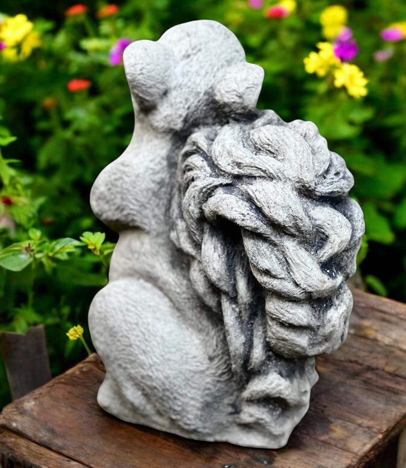 Concrete Squirrel Sculpture Yard Concrete Wild Animal Figurine Stone ...