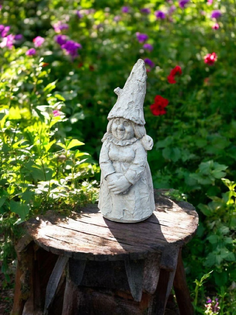 Stone Lady Gnome Sculpture Outside Dwarf Figurine Concrete Gnome Idea ...