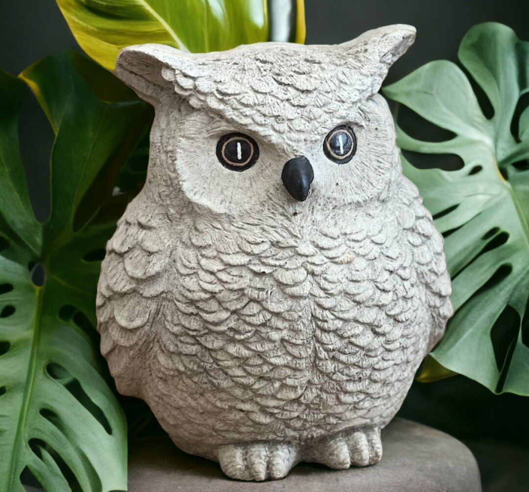 Sitting Owl Bird Statue Concrete Night Bird With Black Eyes Sculpture ...