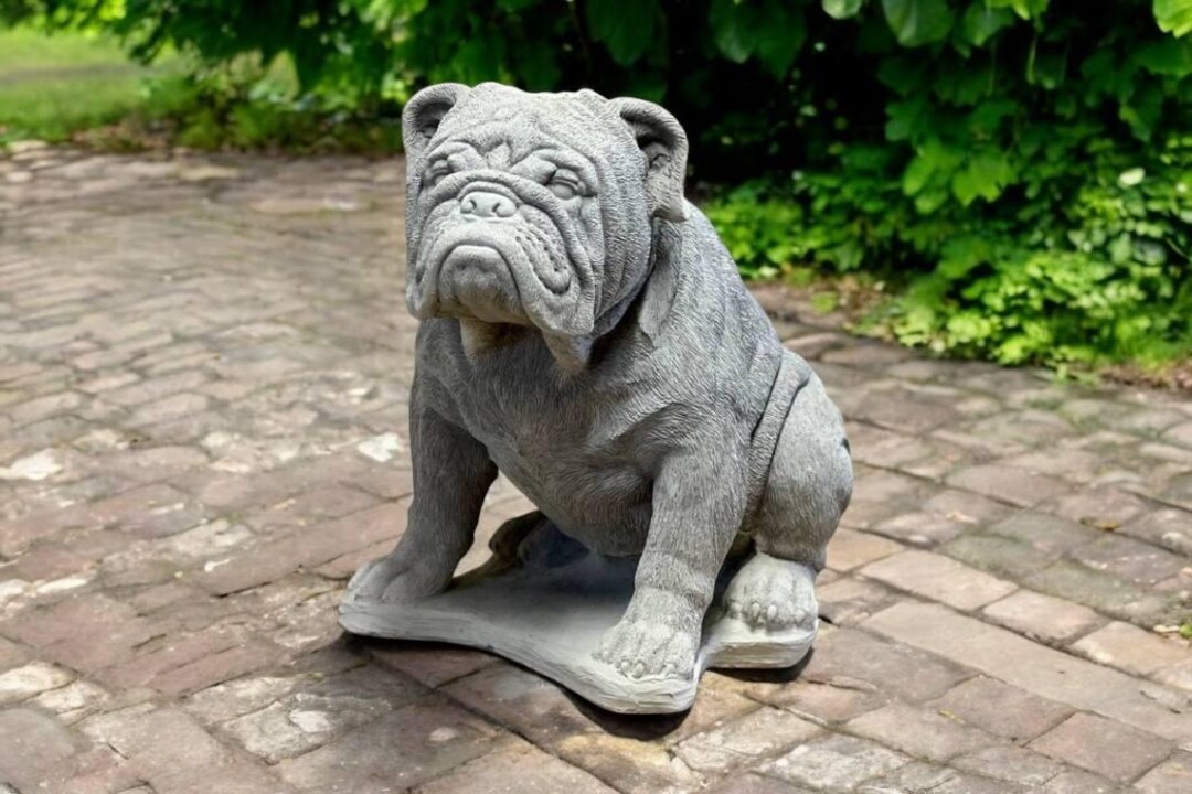 Massive Bulldog on Base Concrete Dog Statue Stone Bulldog Sculpture ...