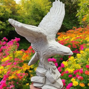 Cement Eagle Bird Figure Massive Guardian Bird on Stump Figurine ...